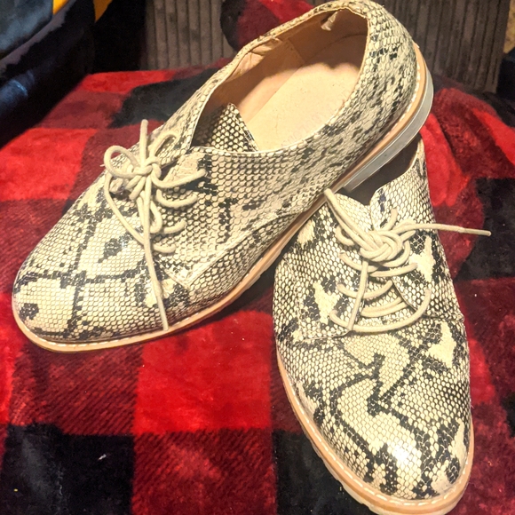 JustFab | Shoes | Just Fabulous Snake Skin Shoes | Poshmark